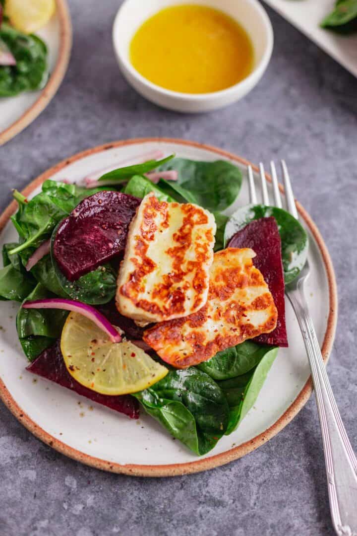 4 Ingredient Fried Halloumi Salad With Beetroot and Dressing - The ...