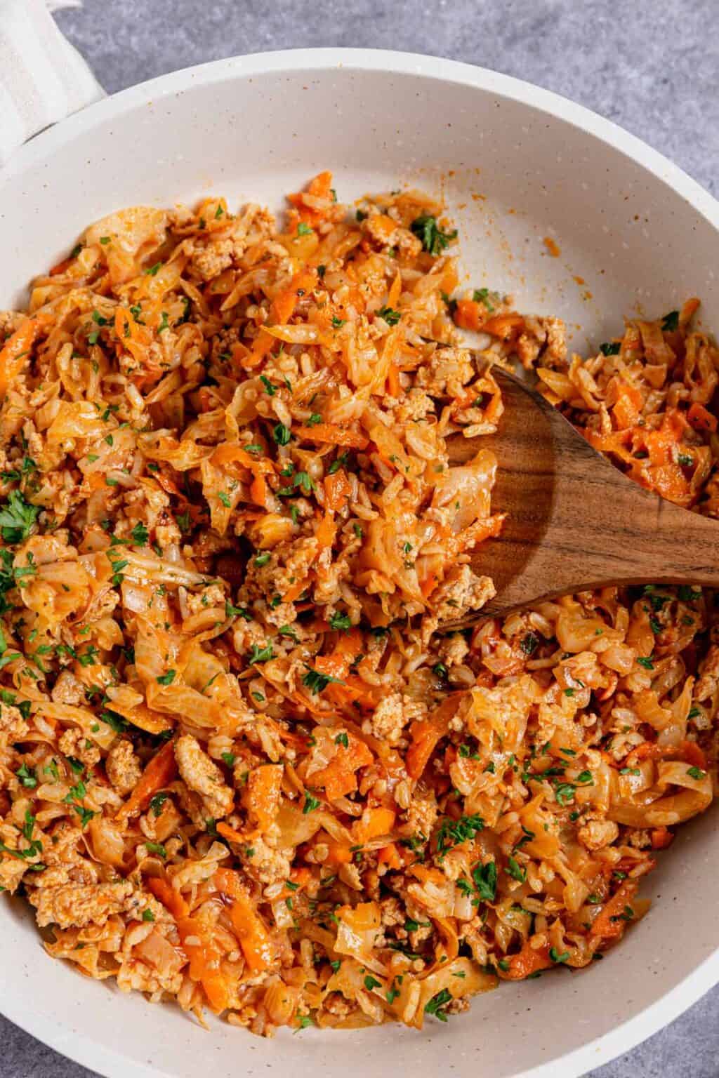 This Is The BEST Chicken and Cabbage Stir Fry (30-Minute Meal!)