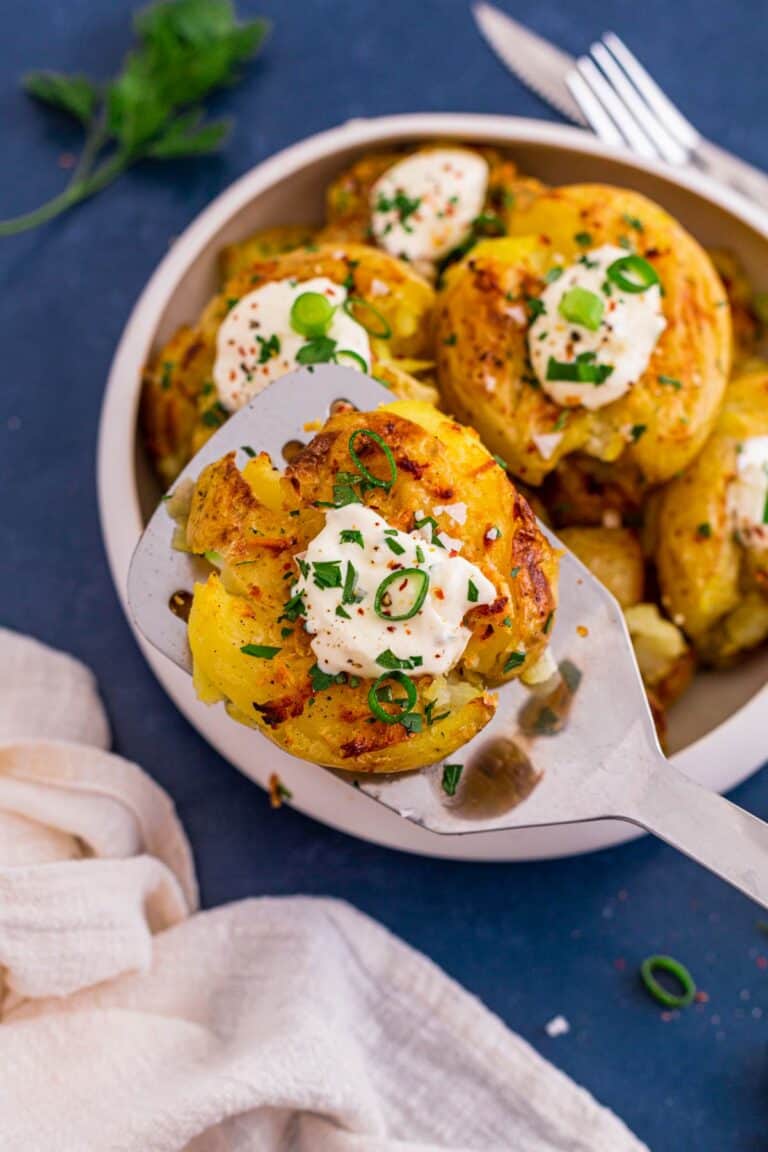Crispy Smashed Potatoes In Oven With Garlic Butter - The Yummy Bowl
