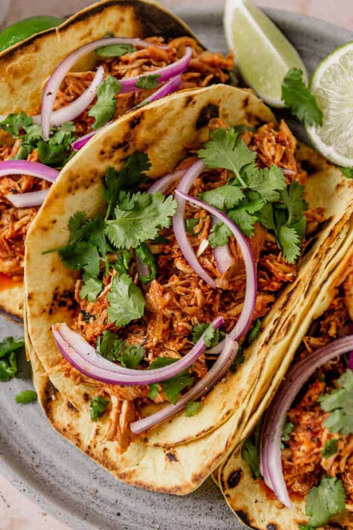 Slow Cooker Mexican Chicken Tinga Tacos Slow Cooker Mexican Chicken Tinga Tacos