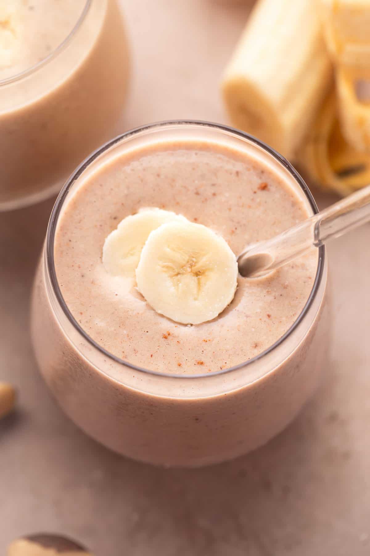 High Protein Vanilla Date Smoothie (5-Minute Breakfast)