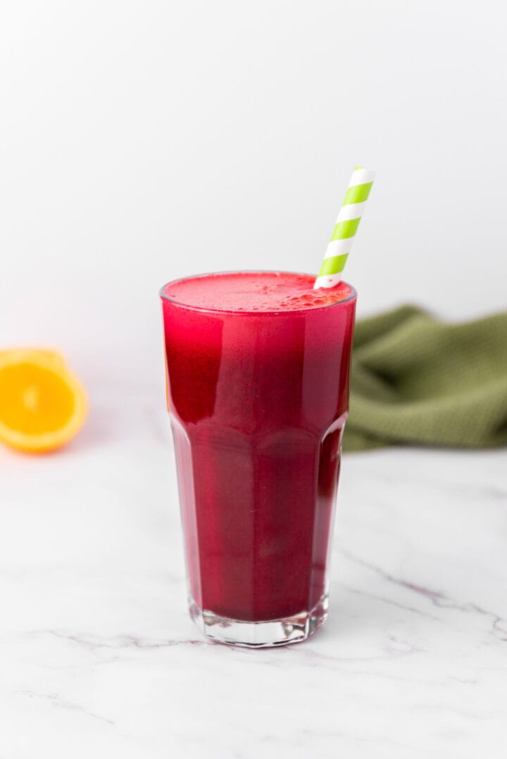 Detox Beet Juice (Juicer or Blender) - The Yummy Bowl