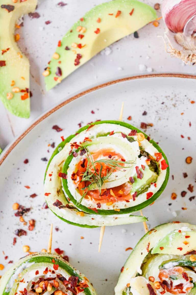 HEALTHY Low-Carb Salmon Rolls with Avo