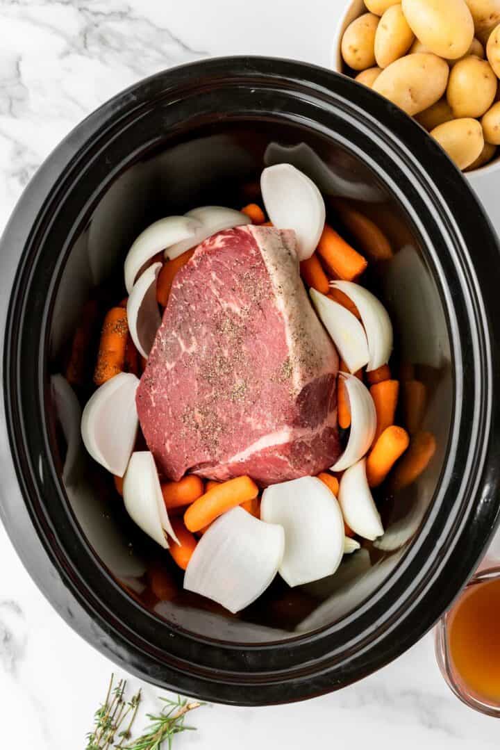 Easy Slow Cooker Rump Roast - The Yummy Bowl