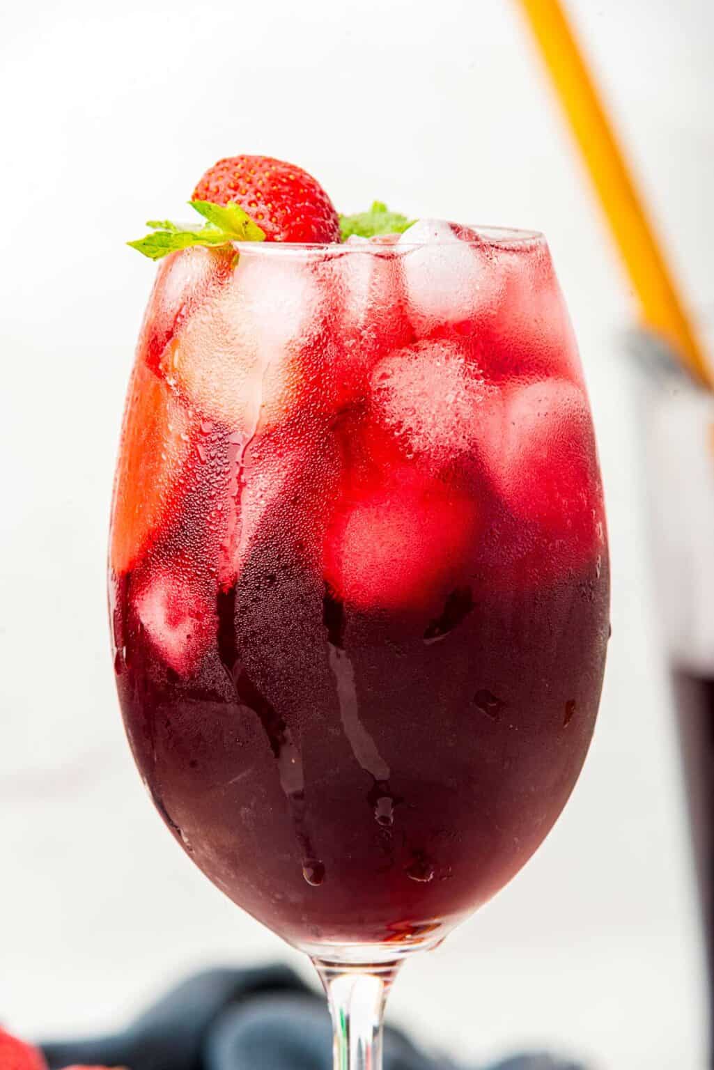 Tinto De Verano - The Best Red Wine Summer Drink