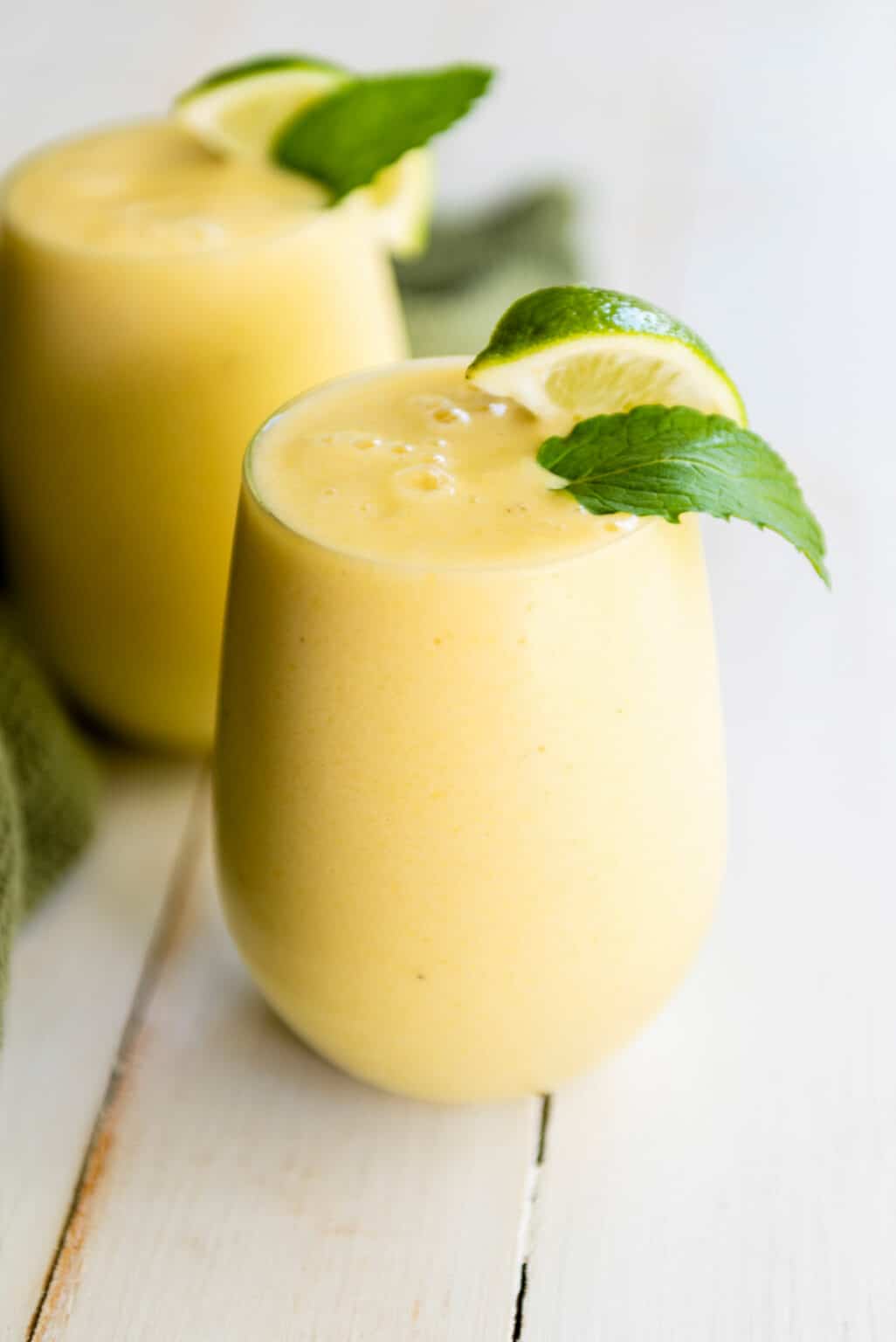 Tropical Mango Pineapple Smoothie Recipe